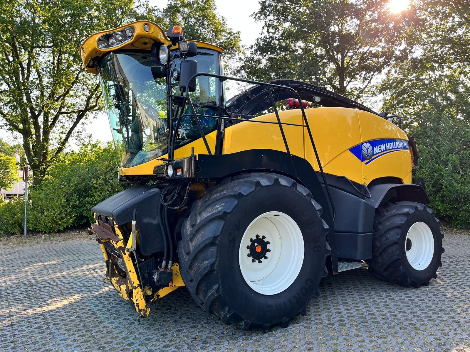 New Holland FR 700 (2014) - Chopper House
